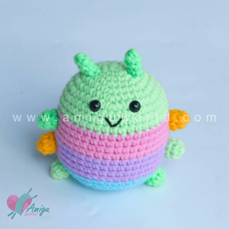 Amigurumi colorful worm free crochet pattern
